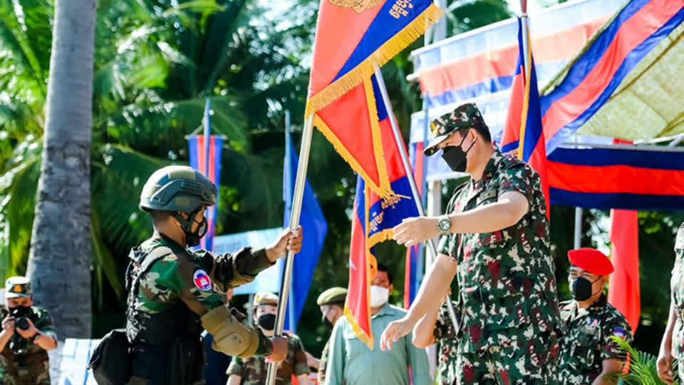 全球恐怖主义威胁上升，柬埔寨考虑拥有更先进武器应对！ - 柬埔寨头条