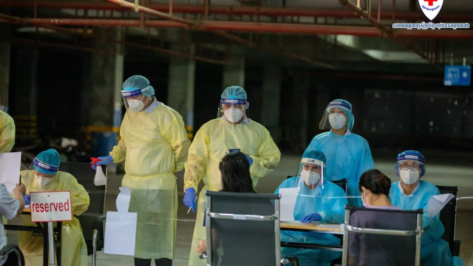 TOP NEWS: ករណីឆ្លងកូវីដ១៩ថ្ងៃនេះថយចុះ មានត្រឹមតែ ១៧នាក់ - TNAOT