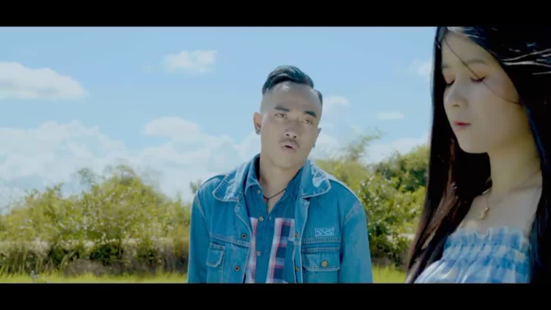 នាងទៅយកប្តីចិន - ពុទ្ធី ផាក (Official Lyric Video) - TNAOT