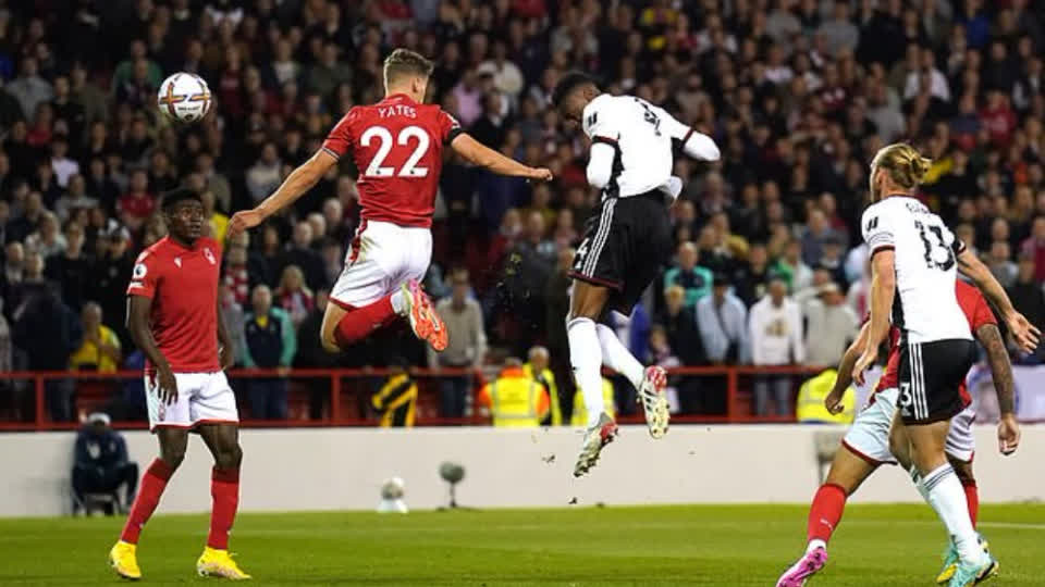 អស្ចារ្យមែន! ត្រឹមតែ៥នាទីអាចរកបាន៣គ្រាប់ នាំអោយក្រុមរំកិលទៅលេខ៦ ក្នុង EPL - TNAOT