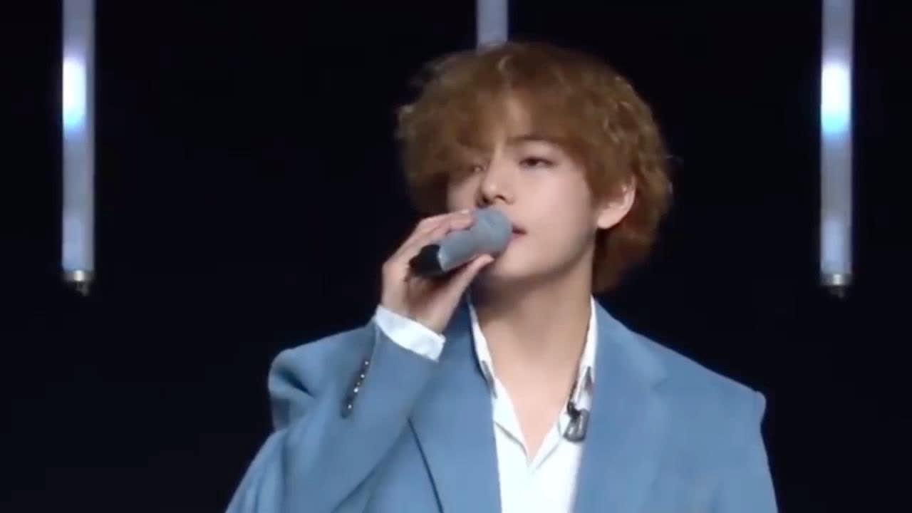 ចម្រៀងរបស់ BTS Film out episode 241 🖤🌿 - 柬埔寨头条