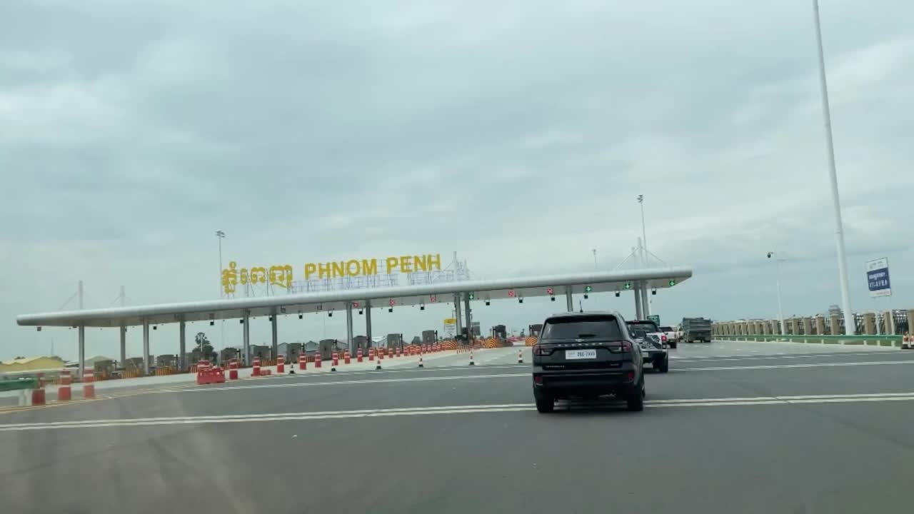 ផ្លូវល្បឿនលឿន ភ្នំពេញ-កំពង់ស្ពឺខាងកើត - 柬埔寨头条