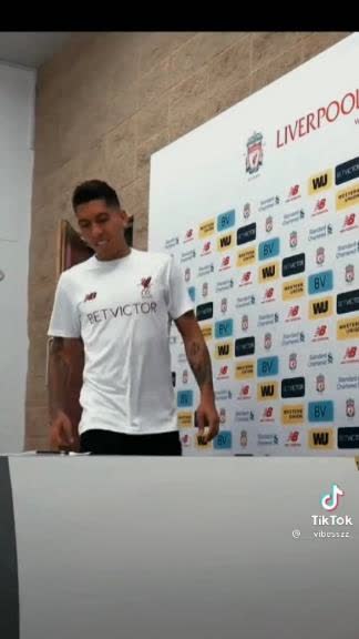 Hello Roberto #Firmino ស្ទាយ #No #Look - TNAOT