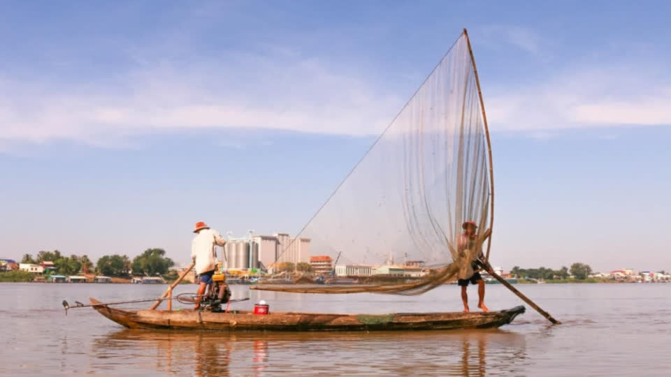 ឧបករណ៍នេសាទ «ថ្នងដៃ» - TNAOT