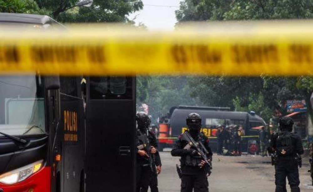 婚外性行为、婚前同居等统统被禁，印尼发生自杀式袭击 - TNAOT