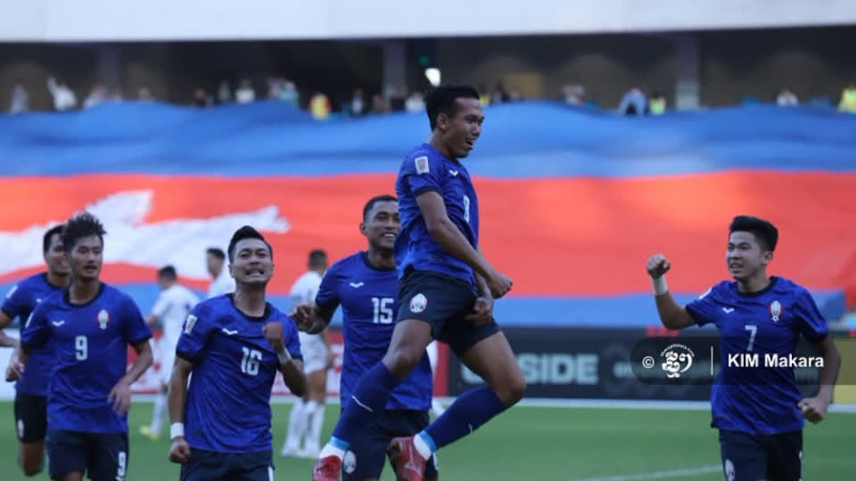 AFF Cup៖ ក្រោយបើកឆាកឈ្នះហ្វីលីពីន កម្ពុជាត្រូវធ្វើដំណើរទៅជួបឥណ្ឌូណេស៊ីដល់ផ្ទះ - TNAOT