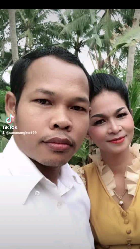 បទចម្រៀង សុដន់មូលខ្លុំលើដើមទ្រូងស្រី !! - TNAOT