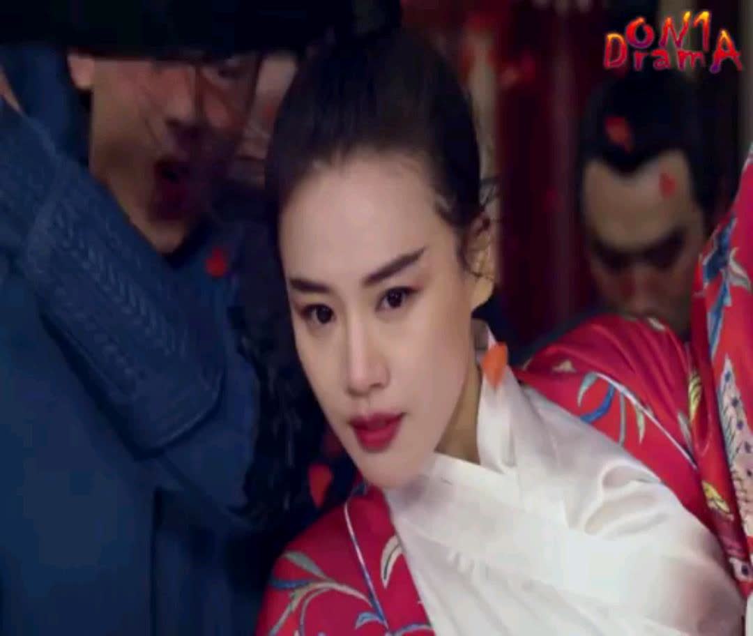 រឿង កំពូលអ្នកចម្បាំងស្រី ភាគ14 - TNAOT