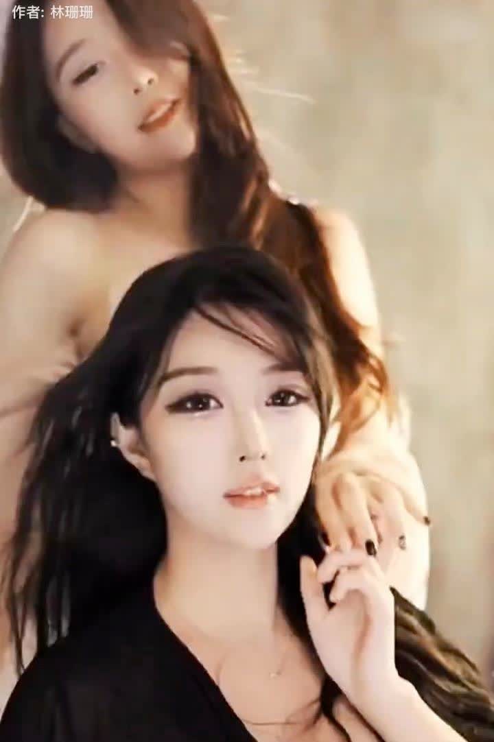 Cute girl dancing in TikTok ️03💃💃💃 - TNAOT