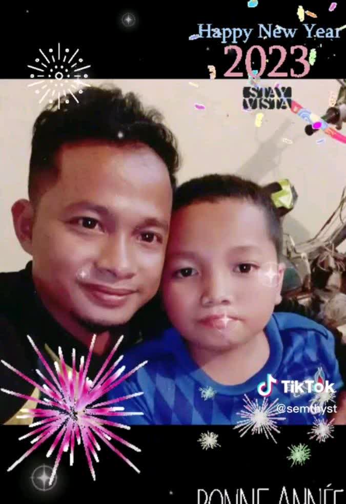 ឆ្នាំថ្មីឆ្នាំសកលខាងមុខនេះខ្ញុំសូមជូនពរឱ្យប្រជាជនកម្ពុជាទាំងអស់សូមឲ្យមានតែសុភមង្គល សំណាងល្អ ...