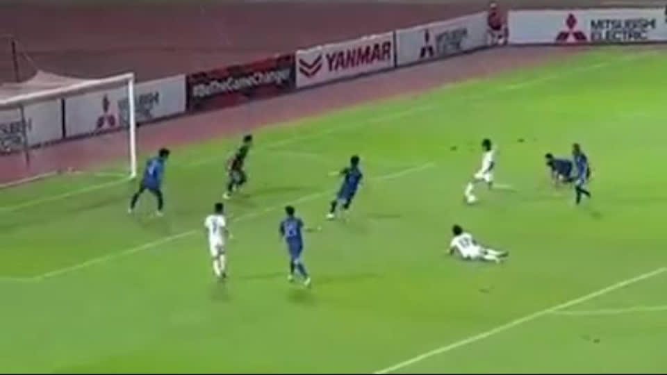 K2 White - គ្រាប់បាល់បញ្ចូលទីដោយ សៀងចាន់ធា - TNAOT