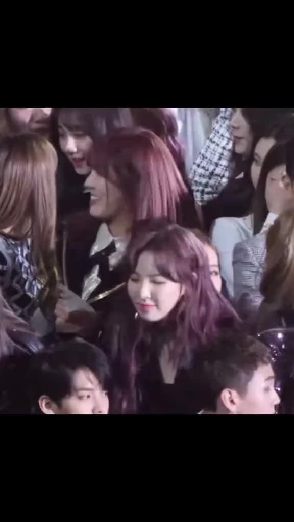 Rosé ថើបគ្នាមែន ? 😂 - TNAOT