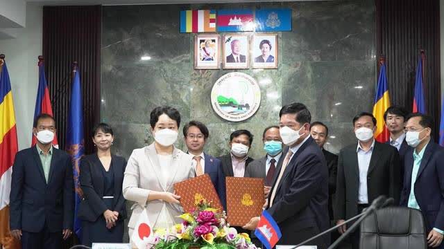 កម្ពុជា-JICA ចុះហត្ថលេខាលើកំណត់ហេតុ គម្រោងអភិវឌ្ឍន៍ផែនទី បង្ហាញផ្លូវអន្តរកាល ថាមពល ...