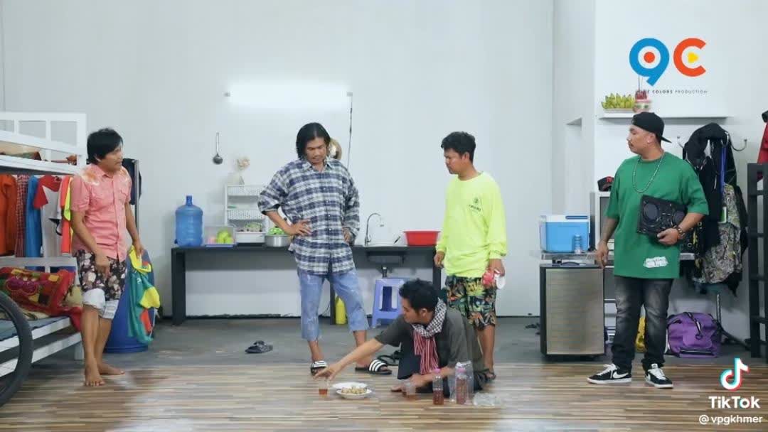 នាយគ្រឿនខឹងនឹងឌីជេខ្លាំងណាស់😂😂 - TNAOT