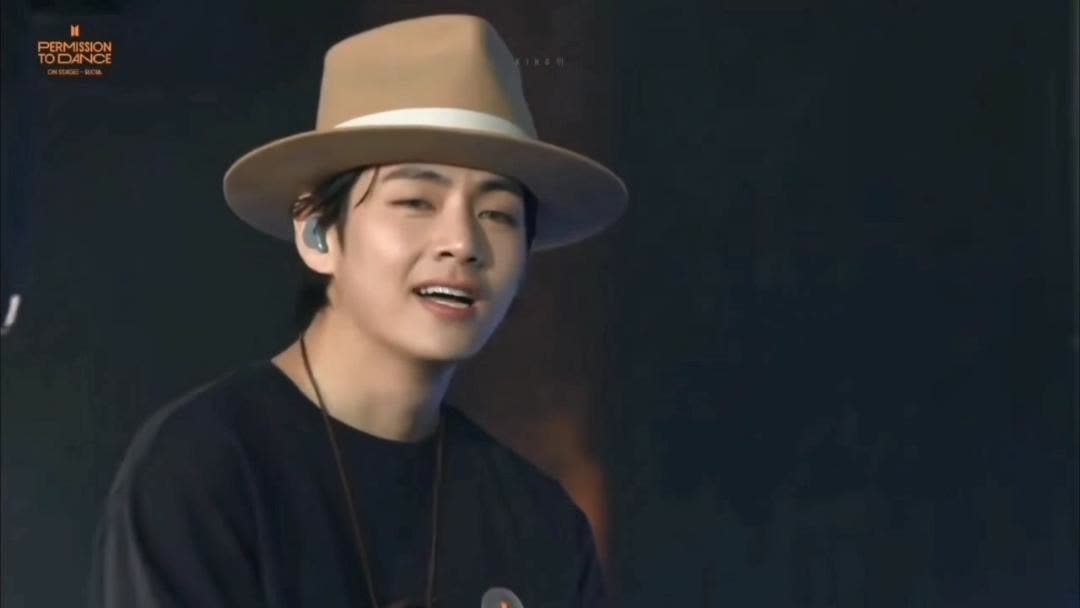 BTS "Airplane PT.2 & Baepsae" - TNAOT